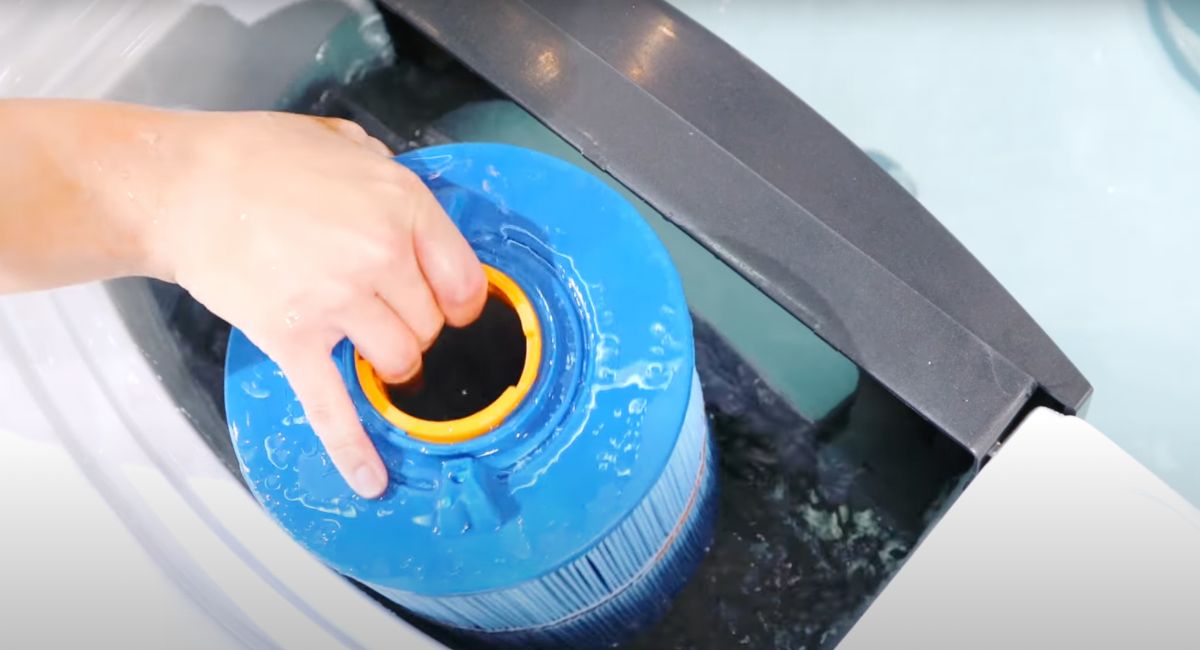 How To Clean Hot Tub Filters - Love Gunite Pool